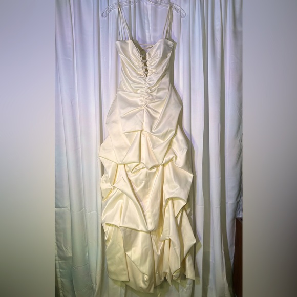 Masquerade | Dresses | Masquerade Cream Prom Dress | Poshmark